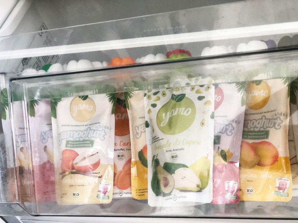 Yamo Quetschies der perfekte Snack für Unterwegs - Moms.de